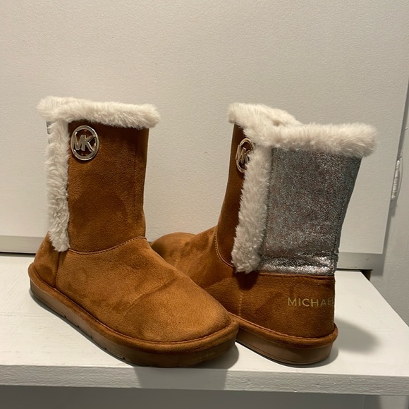 Michael Kors | Shoes | Michael Kors Girls Boots Size 2 Brown With ...